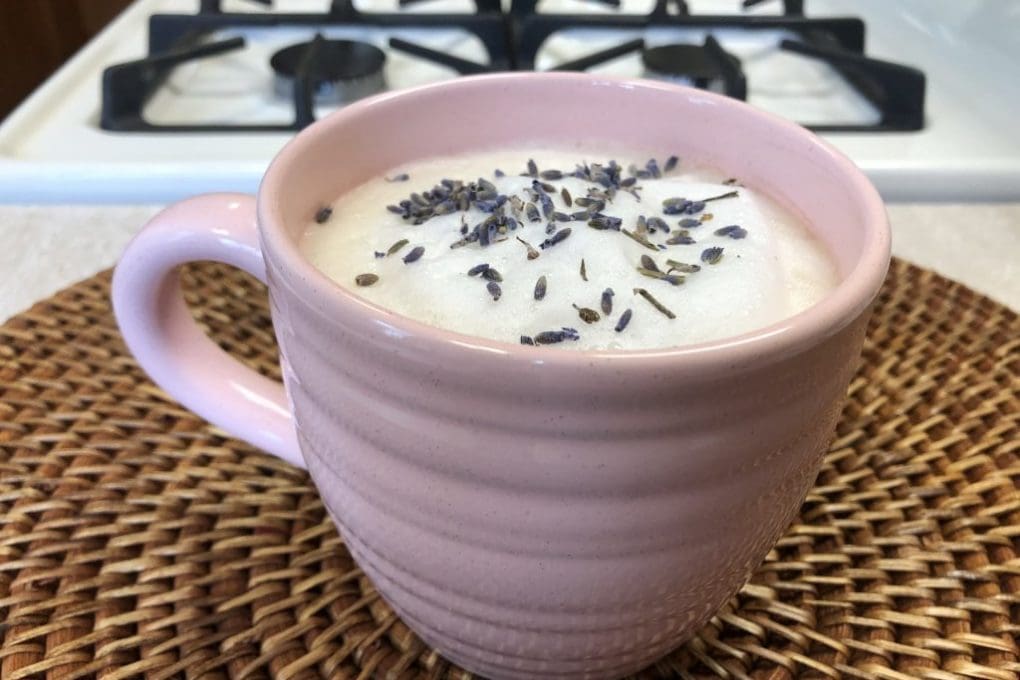 How to Make a London Fog With Lavender | New England Dairy